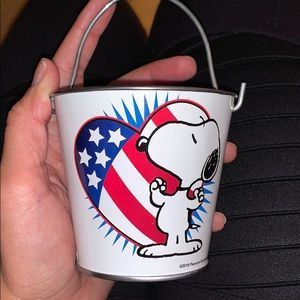 Peanuts | Holiday | Patriotic Peanuts Snoopy Mini Bucket | Poshmark